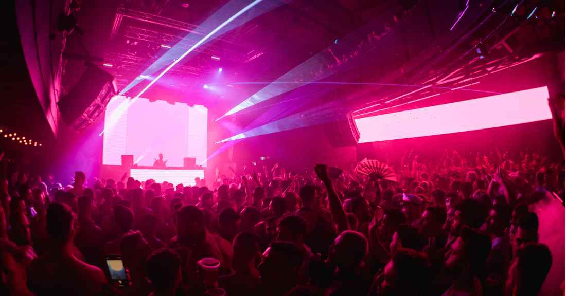 Bars and Clubs Reliable Two-Way Radios | Press2Talk